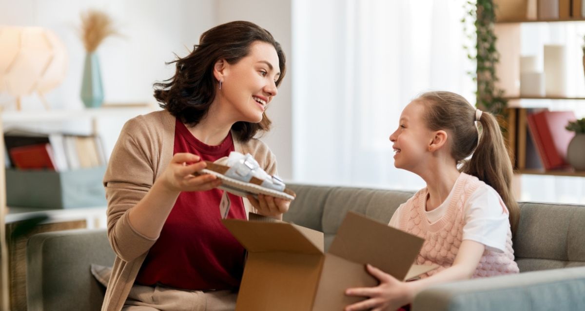 How Do Custom Cardboard Boxes Improve Product Packaging?